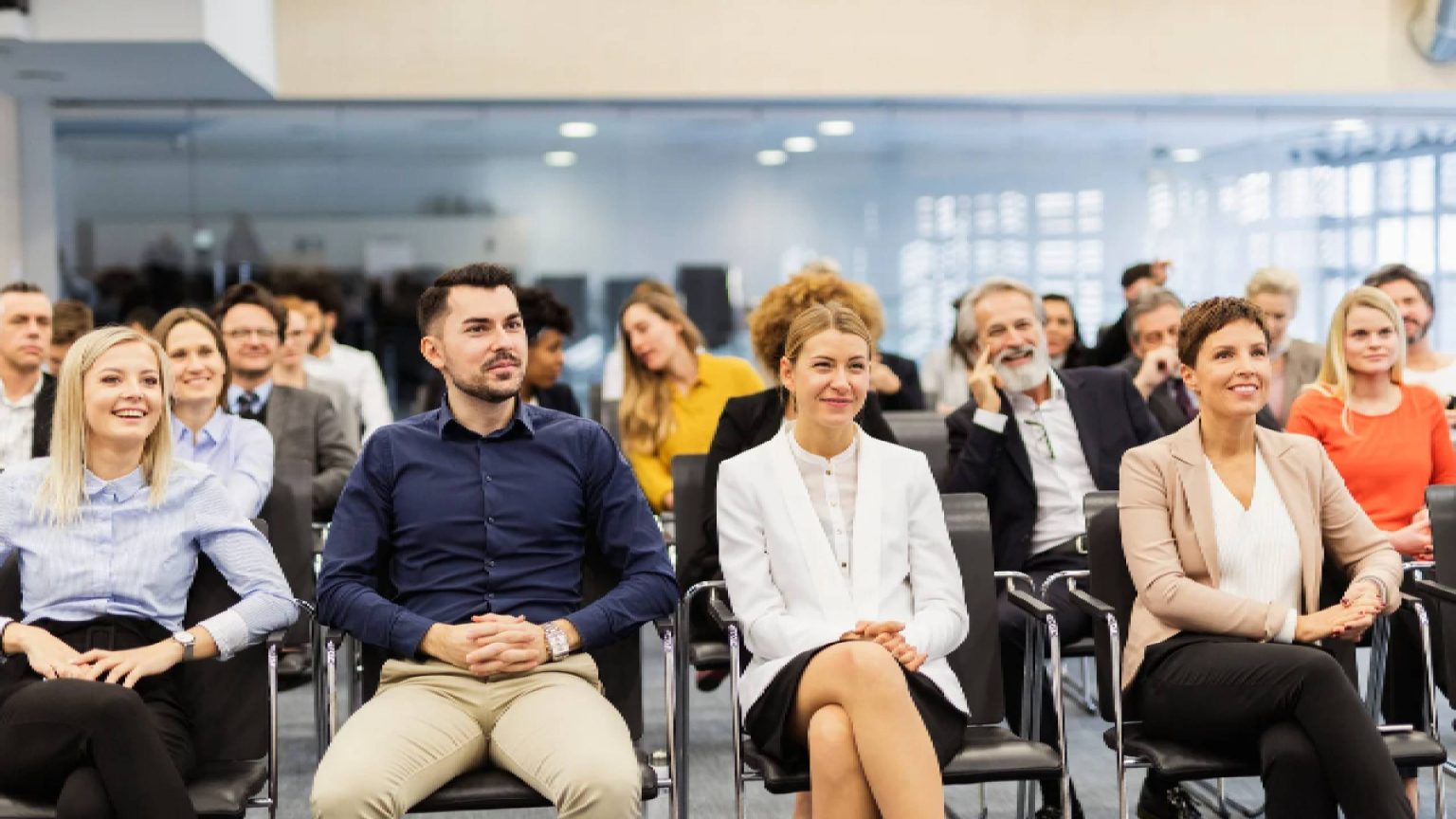 What to Wear to Business Conferences?(Men/Women)